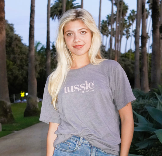 Discover Empowering Boxing Gloves for Women | Tussle Gear